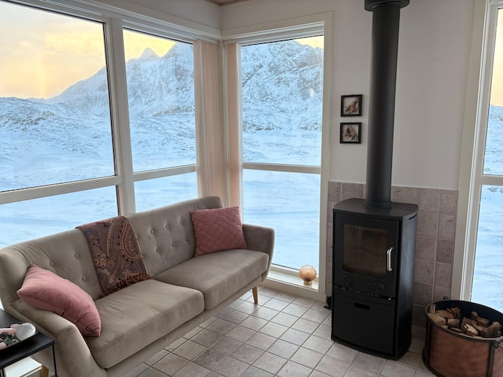 Huset Er Placeret Lige Ved Langrendssporet - Groenlândia