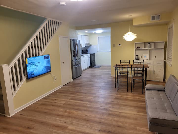 A Cozy Home With Convenient Transportation. - Wilmington, DE