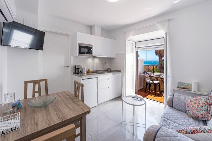 Sea Views · Apartment In The Heart Of Nerja - Nerja