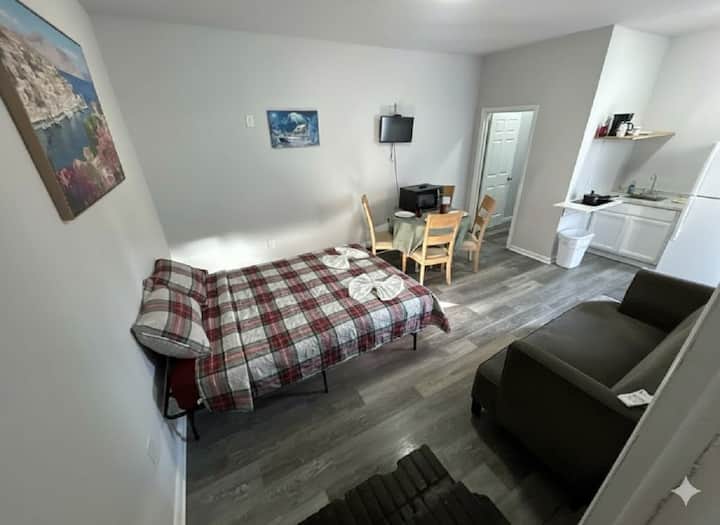 The Commonwealth Loft - Jacksonville, FL