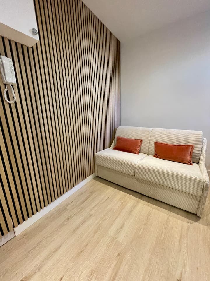 Studette En Centre-ville De Rodez. - Rodez