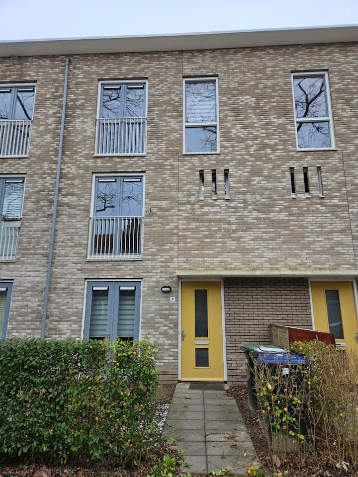 Grote Woning Voor Langdurig Verblijf Met 5 Kamers - 多德勒克