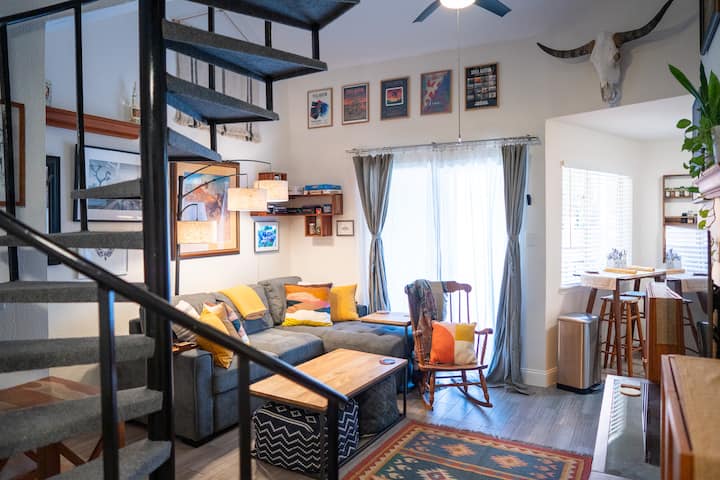 Artsy Loft Condo 2 Workspaces 1gbps Internet - Austin