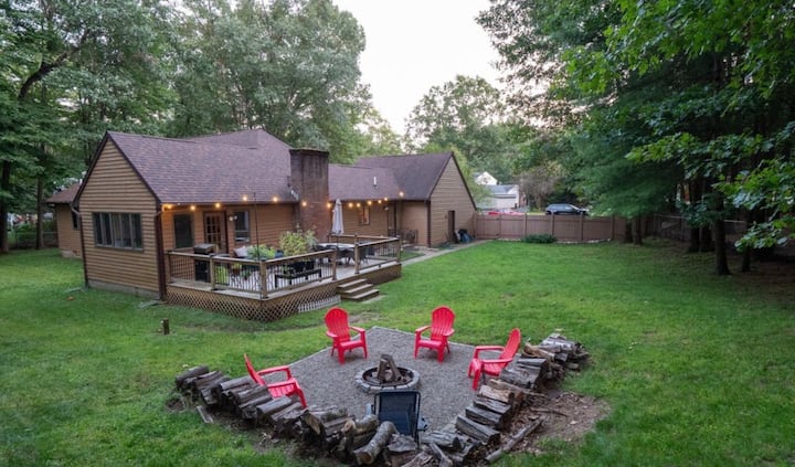 Entire House - 8 Mins To Track & Downtown Saratoga - Saratoga Springs, NY