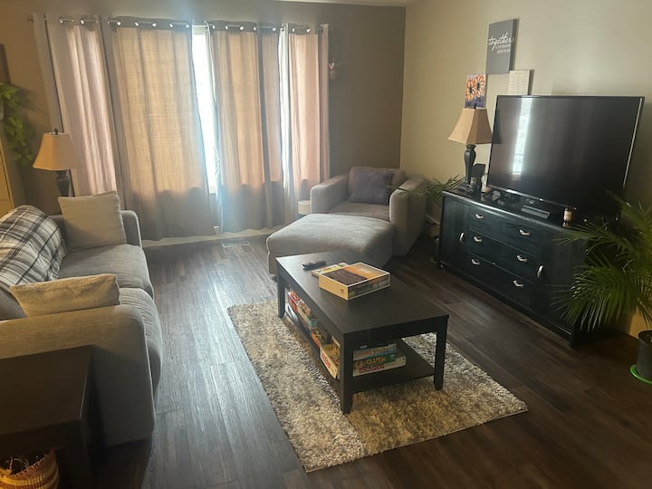 Pincher Peaks Guest House - Pincher Creek