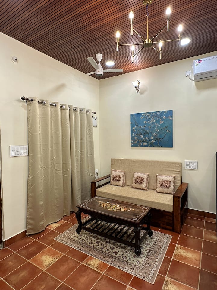 Eden Luxe |Premium Ac Home |Private Patio & Garden - Mysuru