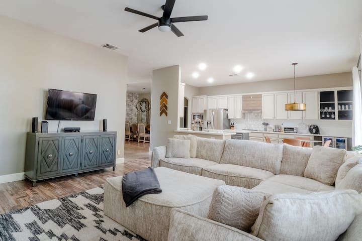 Peaceful Roseville Retreat - 3br W/ Backyard Oasis - Roseville, CA