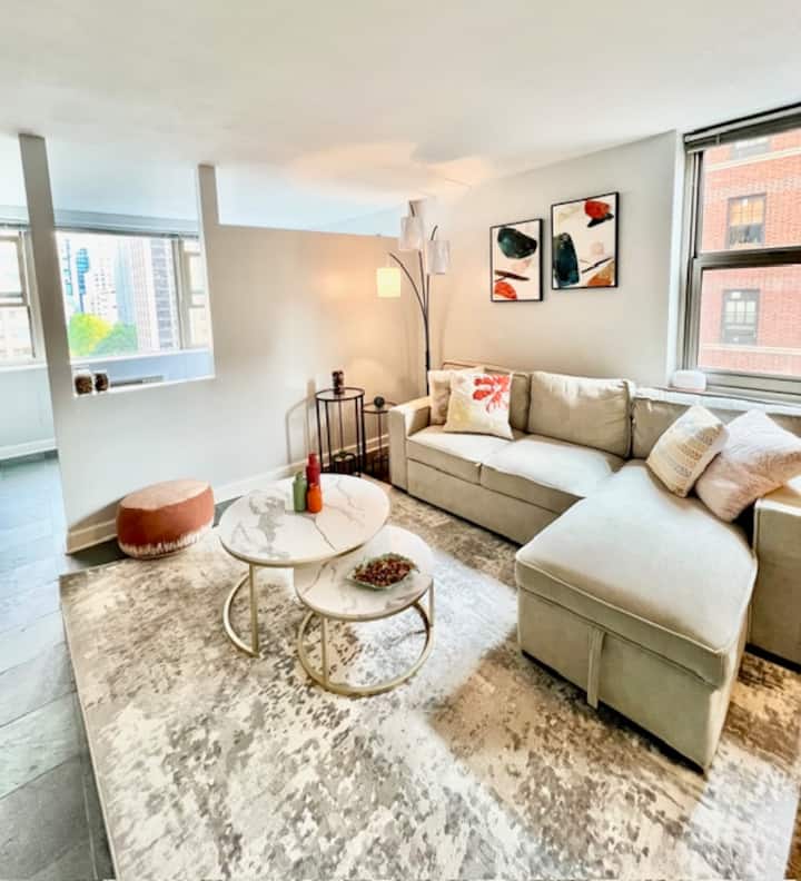 Streeterville/parking Included - Chicago