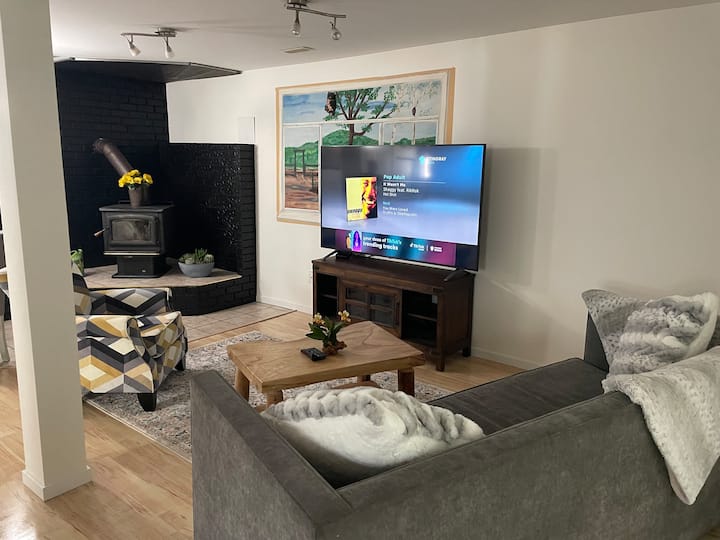 Tyee Zen Modern 2 Bdrm Guestsuite Central Location - Campbell River