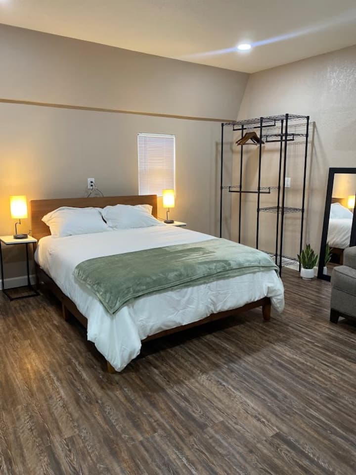 Cozy Tiny Guesthouse In Fort Worth - Fort Worth, TX