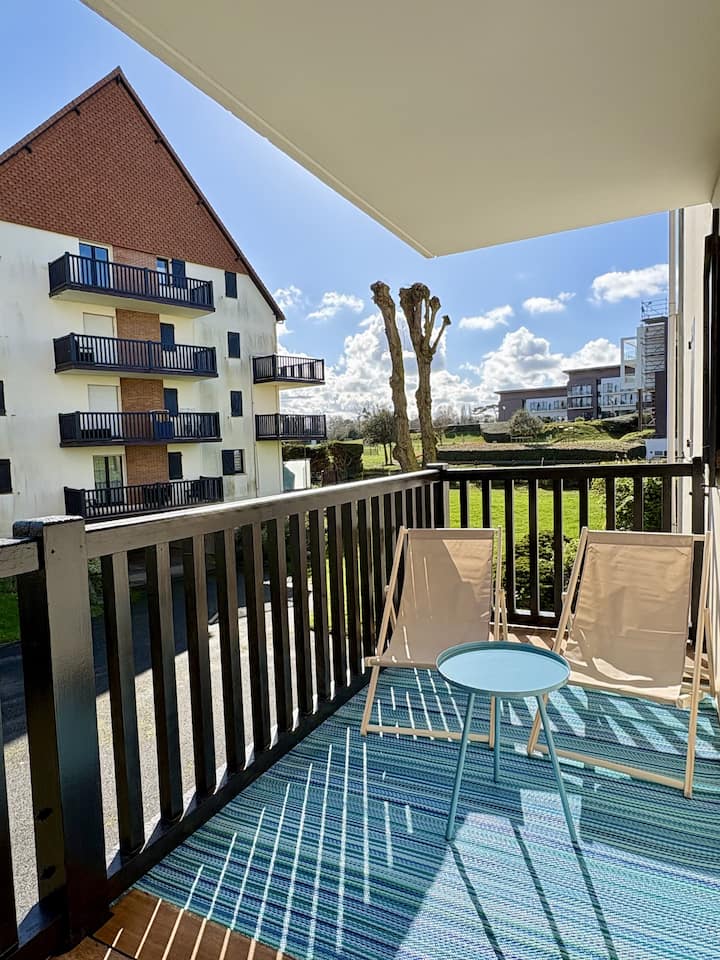 T2 Rénové-accès Direct Plage-balcon-calme-parking - Calvados