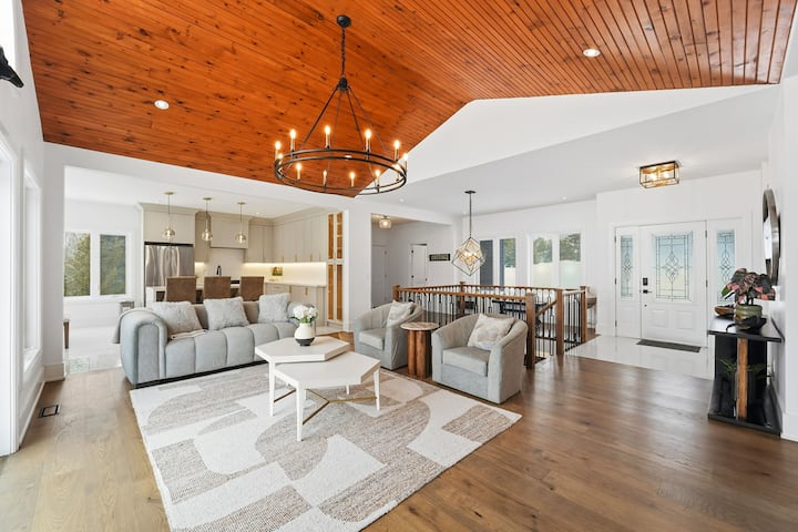 Modern Luxury Lakehouse | Kawartha Lakes - Kawartha Lakes