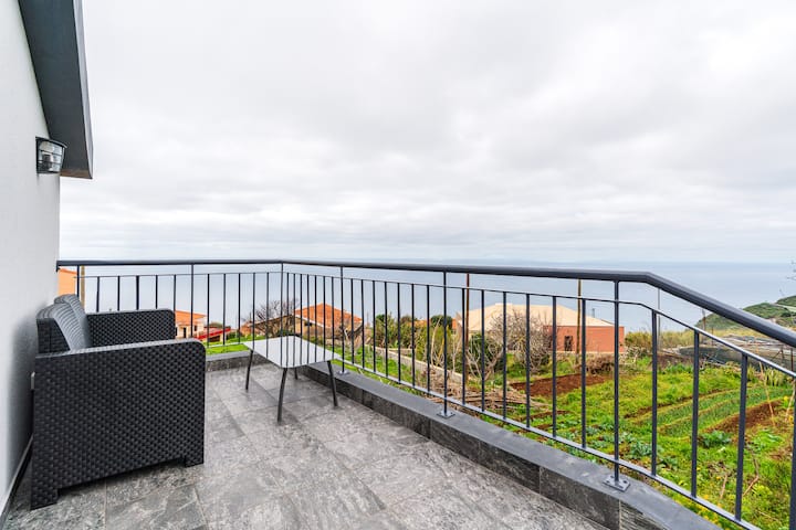 Cantinho Do Sol I, Quiet Charming Apartment - Ponta do Sol