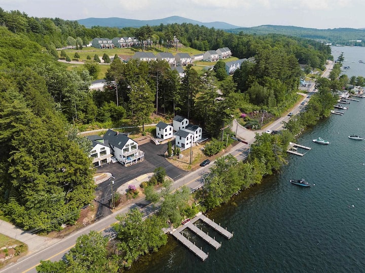 Lakeside Mega Retreat – Sleeps 35+ 3 Boat Slips - Gilford, NH