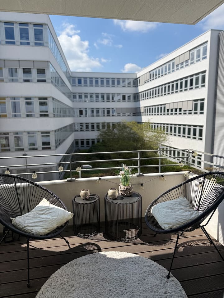 Rheinblick 80 M² Wohnung Am Winterhafen In Mainz - Mainz