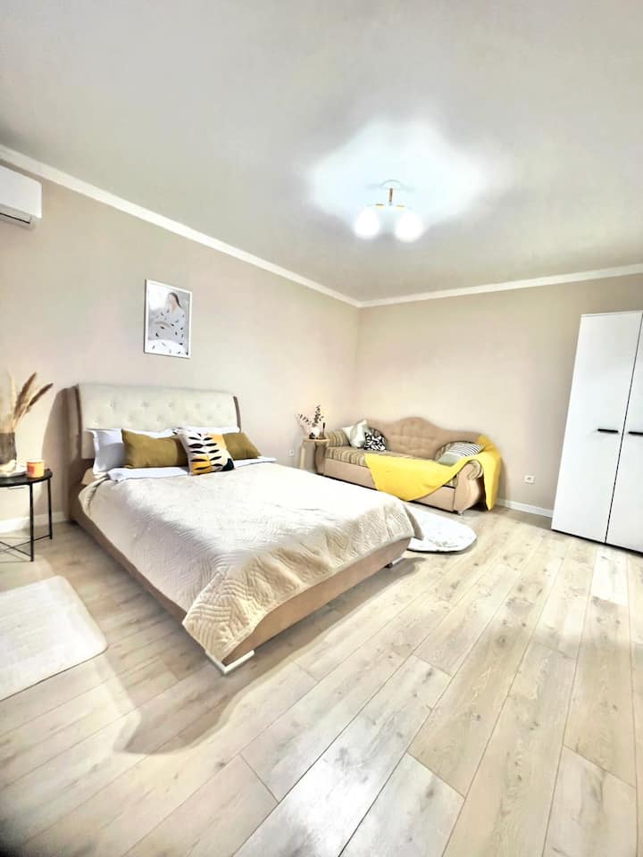 1 ком люкс квартира, центральный - Kazakhstan