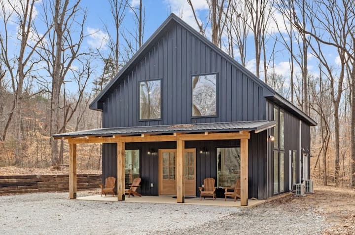 Private Forest Retreat Near Nashville - Fairview, TN