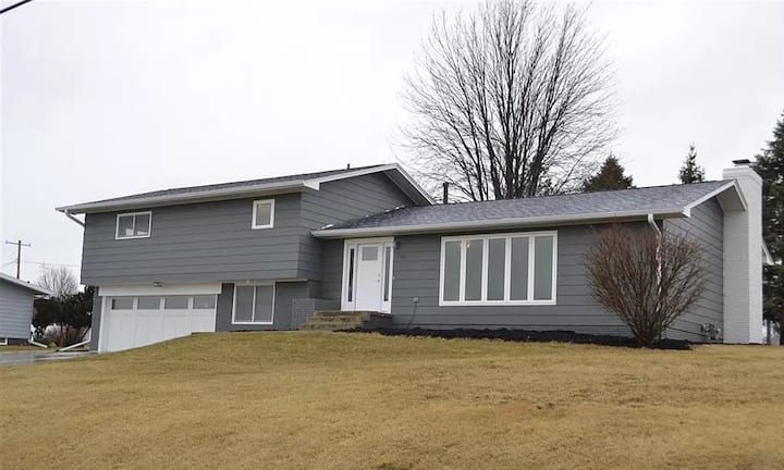 Bold & Modern - Meskwaki Bingo Casino Hotel