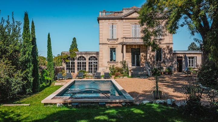 Maison De Maître Rénovée Avec Piscine, Pétanque - Graveson