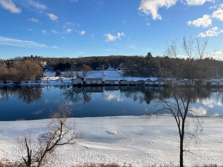 Le Refuge Entre Ville Et Rivière - Magog