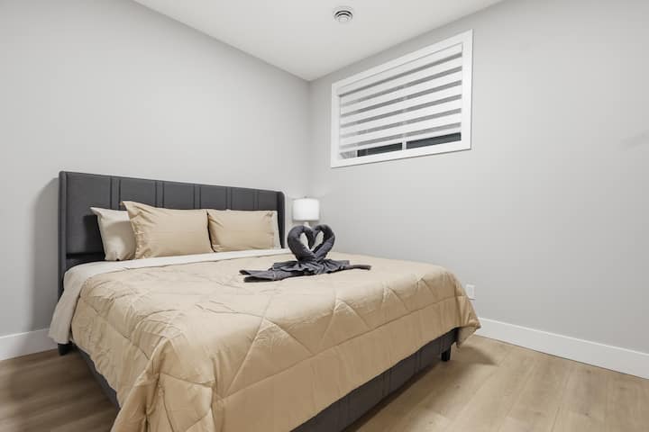 Cozy Downtown Calgary Hideaway - Calgary