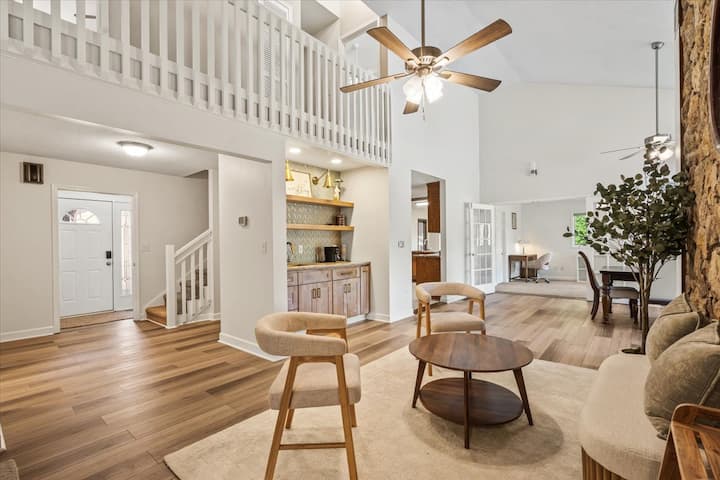 Pool + Hot Tub Retreat | 4br Near Concord Mills - Concord, NC