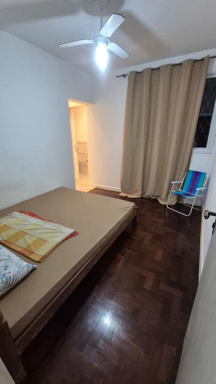 Casa 2 Quartos Bem Localizada Vitória - Vitória