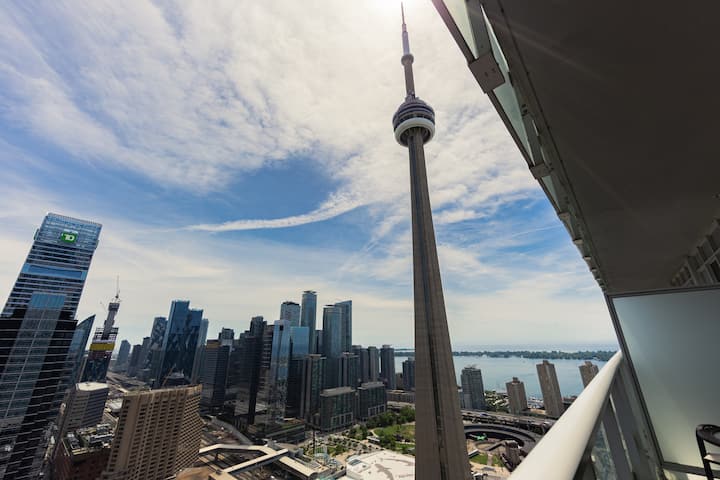 Stunning 2br Suite With Cn Tower And Lake View! - Toronto