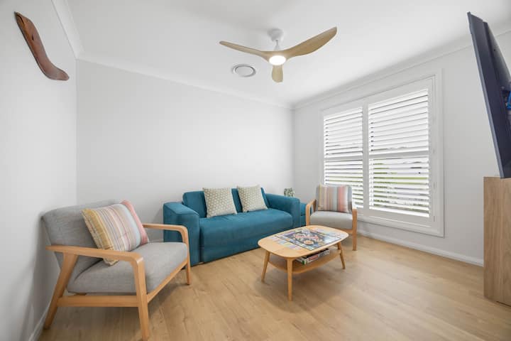 Zanda - Birdwatchers Paradise - Kendall