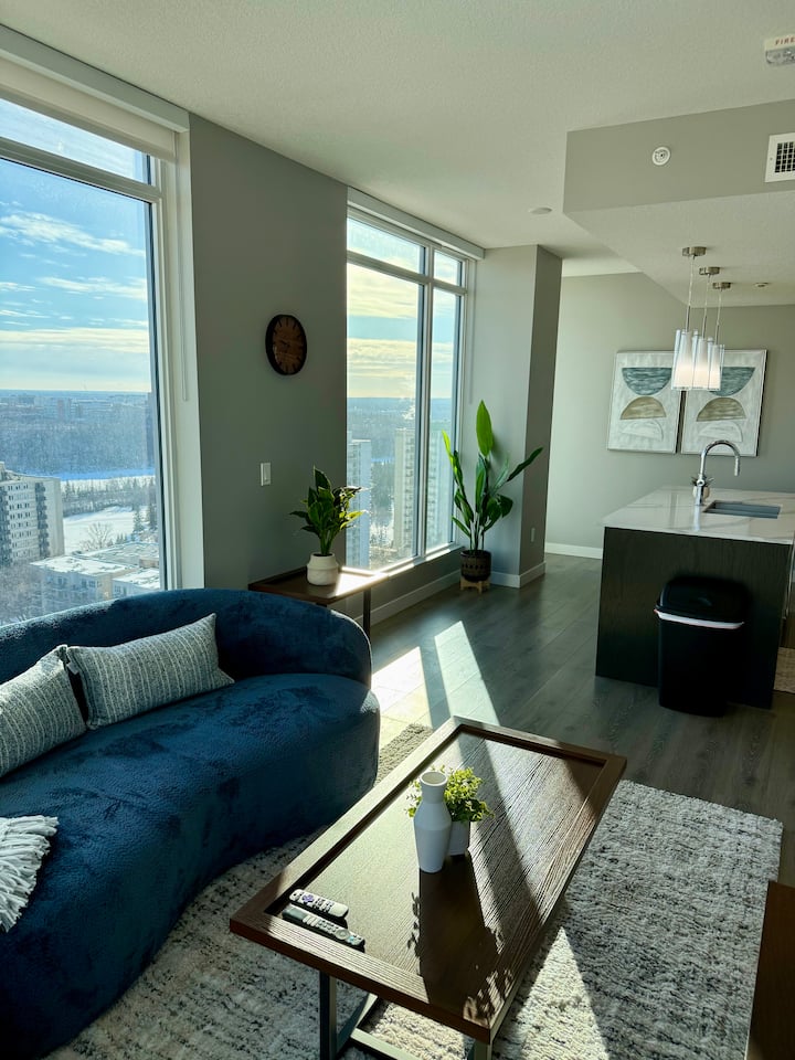 Epic River Valley Views | 20th Floor | Near Rogers - Canada