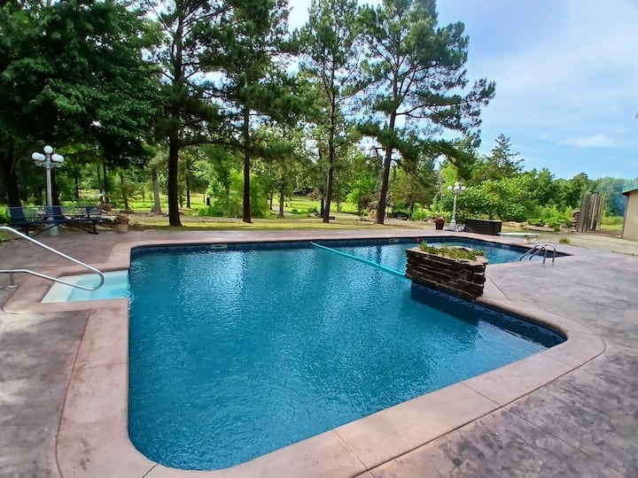 The Gnome Home - Greenwood, AR