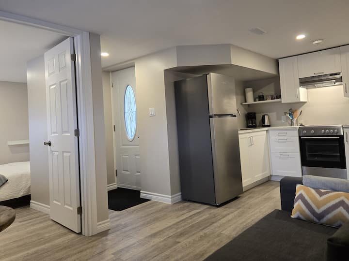 Cozy Lower Level Apartment - St. George, Canada