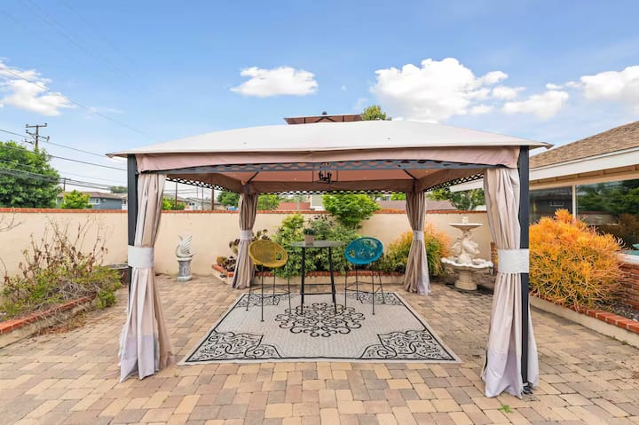 8 Minutes Drive To Irvine Newport Beach - Costa Mesa, CA