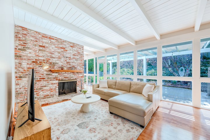 Sunny 3br Home · Quiet Neighborhood - Millbrae, CA