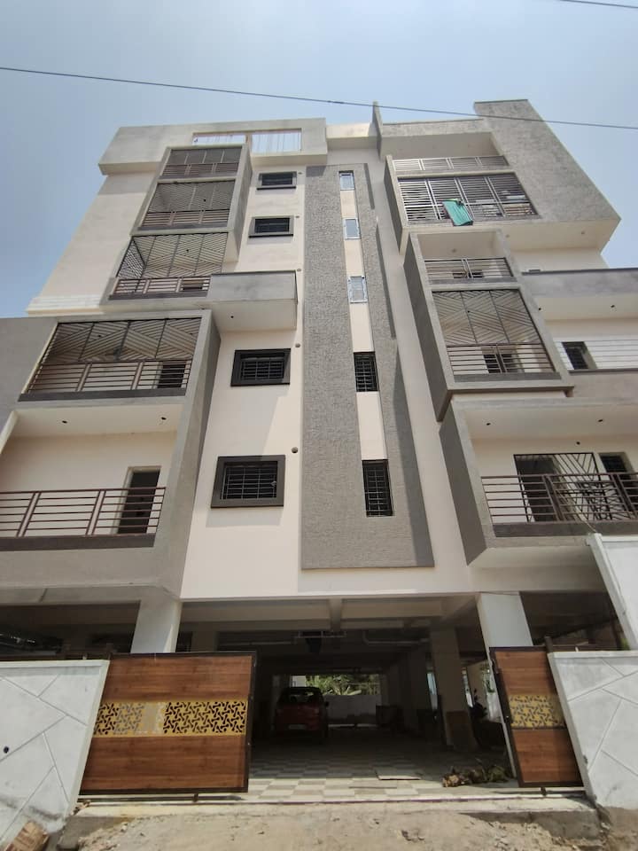 Cozy Corner, Hidden Haven, Calm Cove - Hosur