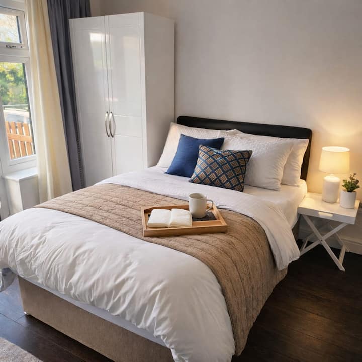 Private Studio Near Nec & Airport:  Sherryley - 코번트리