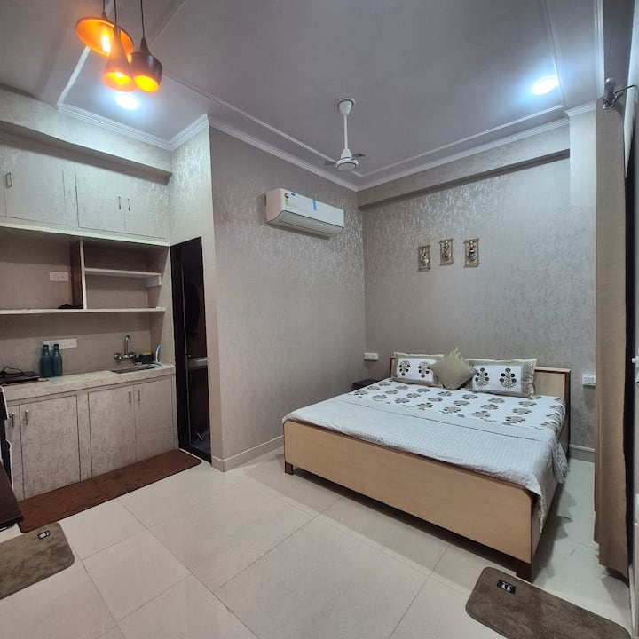 Studio Apartment Near Airport | Private | Peaceful - Jaipur