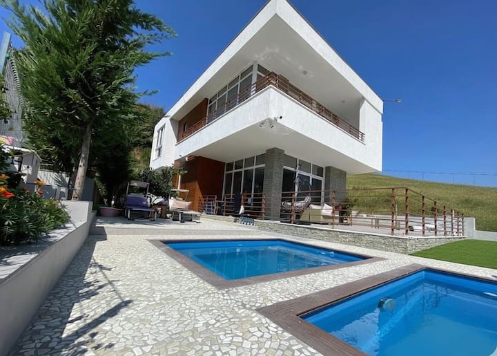 Farka Lake Luxury Villa - Albania