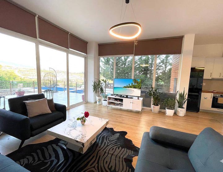 Farka Lake Luxury Villa - Albanie