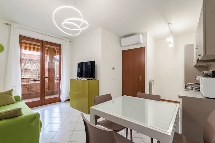 Lauretta Apartment - With Garage, Wifi And Ac - Sirmione