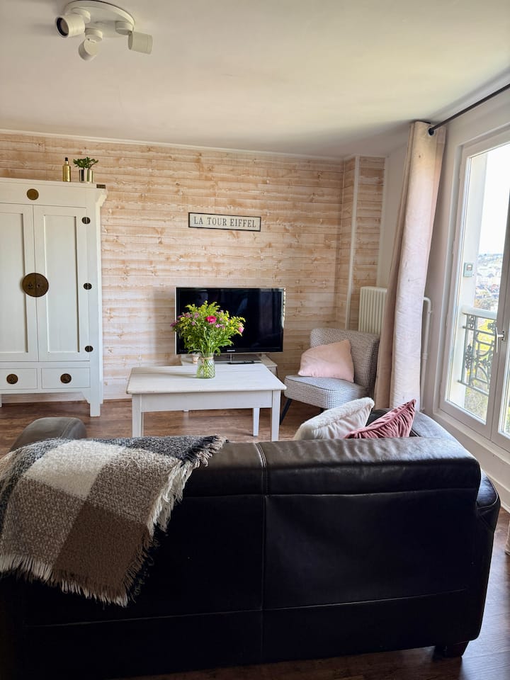 Charmant T2 Lumineux Au Cœur Du Vieux-mans - Le Mans