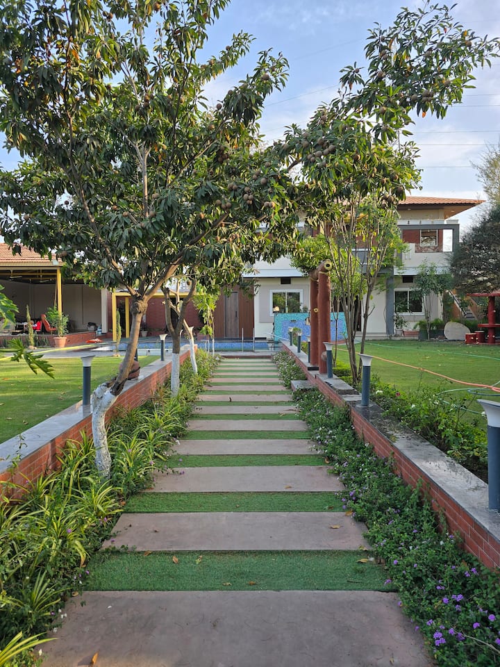 Mahak's Villa - Indore