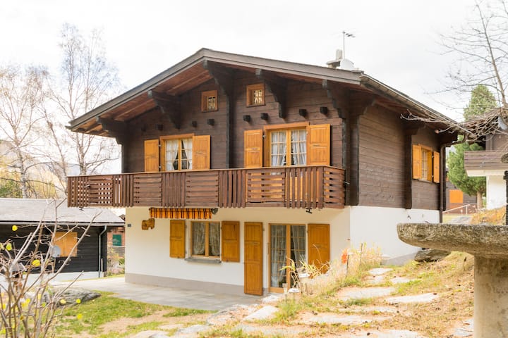 Chalet Zur Lärche – Ruhe & Natur Genießen - Sankt Niklaus