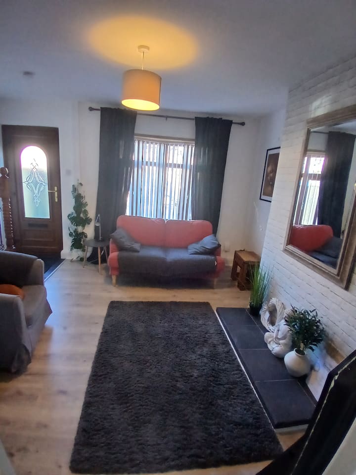 Alliance Avenue Town House - Belfast