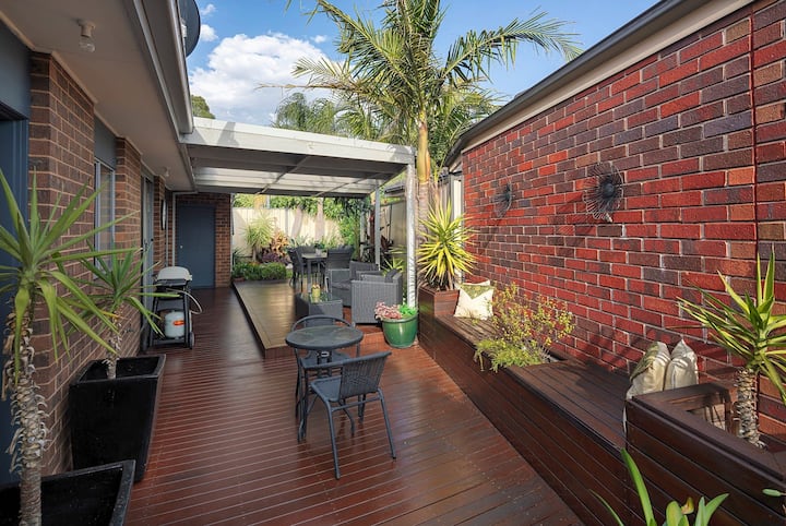 Quiet 2br Villa | Parking | 15 Min Airport & City - Australia