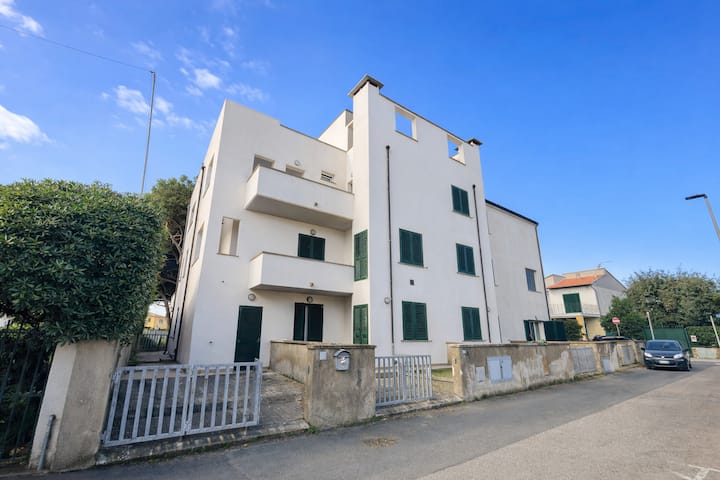 Appartamento Grecale A 250 Metri Dal Mare A Cecina - Cecina