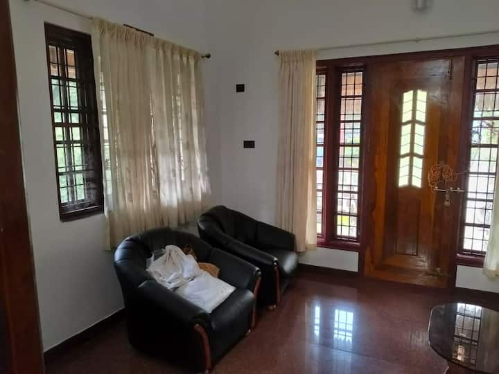 Comfort Stays, Near Manipal Lake. Entire House. - Udupi