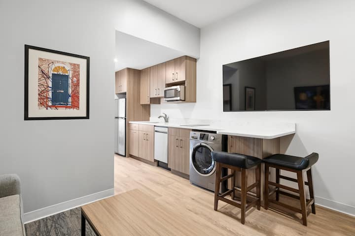 One Bedroom King Suite With Combo Washer/ Dryer - Portland, ME