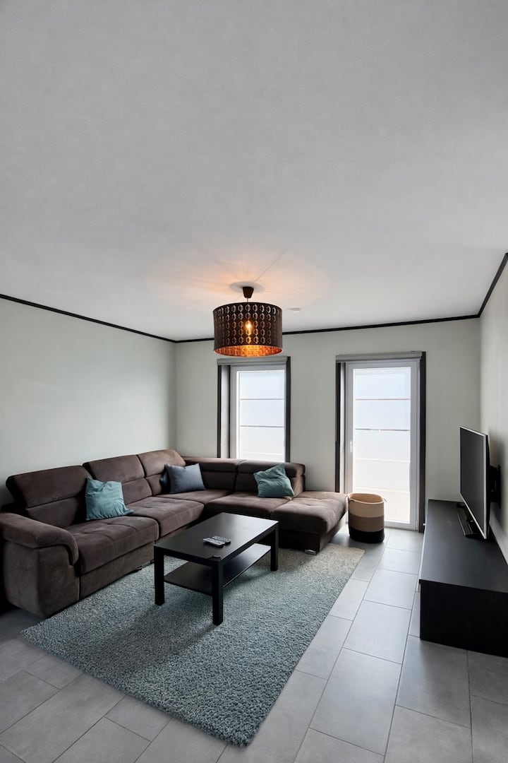 Comfortable Home With Easy Highway Access - Andenne