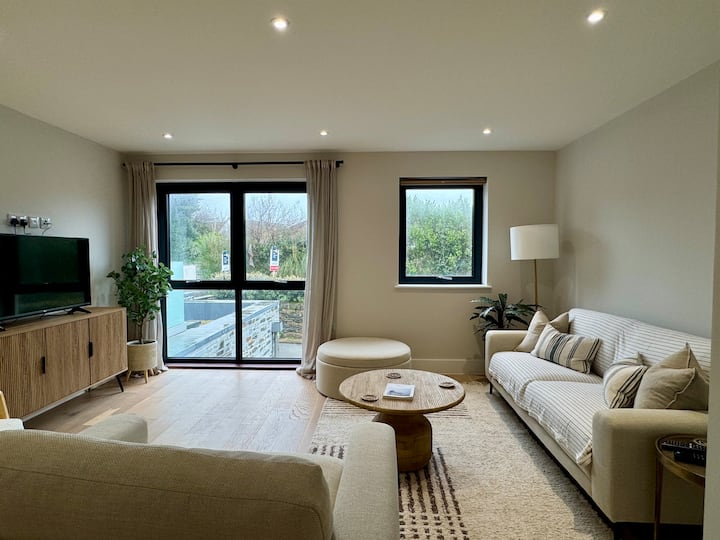 *New* Beachside Duplex @ The Harlyn - Constantine Bay
